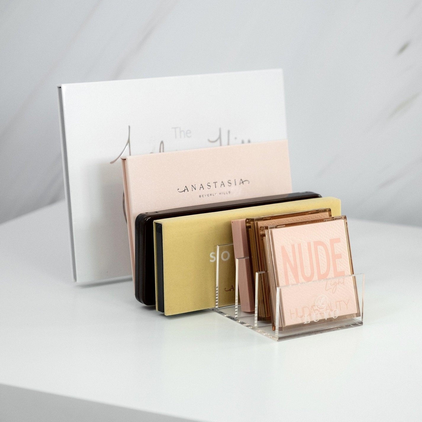 8 Palette Holder | Acrylic Makeup Organiser | Luvo Store